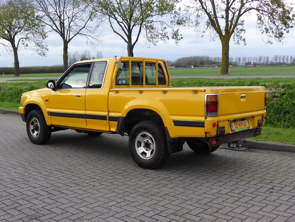 MAZDA B 2.5 SDX CAB PLUS 4 - Kleyn Vans