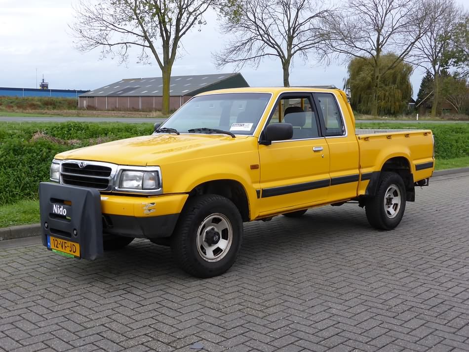 MAZDA B 2.5 SDX CAB PLUS 4 - Kleyn Vans