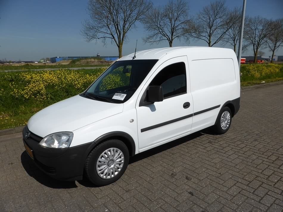 OPEL COMBO C VAN - Kleyn Trucks