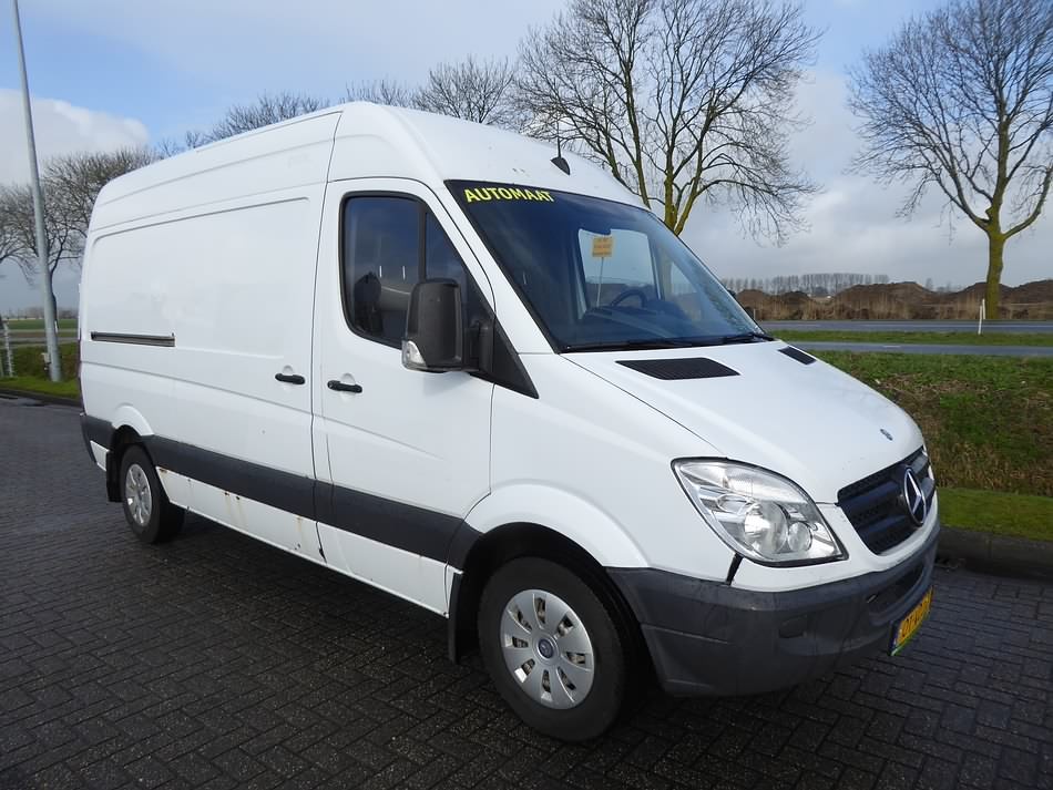 MERCEDES-BENZ SPRINTER 215 CDI AUT - Kleyn Vans