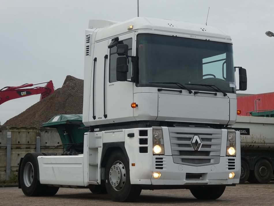 RENAULT MAGNUM 480 - Kleyn Vans