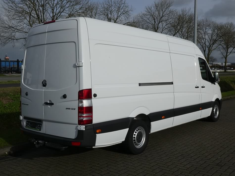 MERCEDES-BENZ SPRINTER 319 - Kleyn Vans
