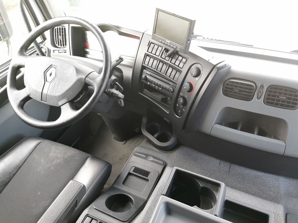 RENAULT D WIDE 250.19 - Kleyn Trucks