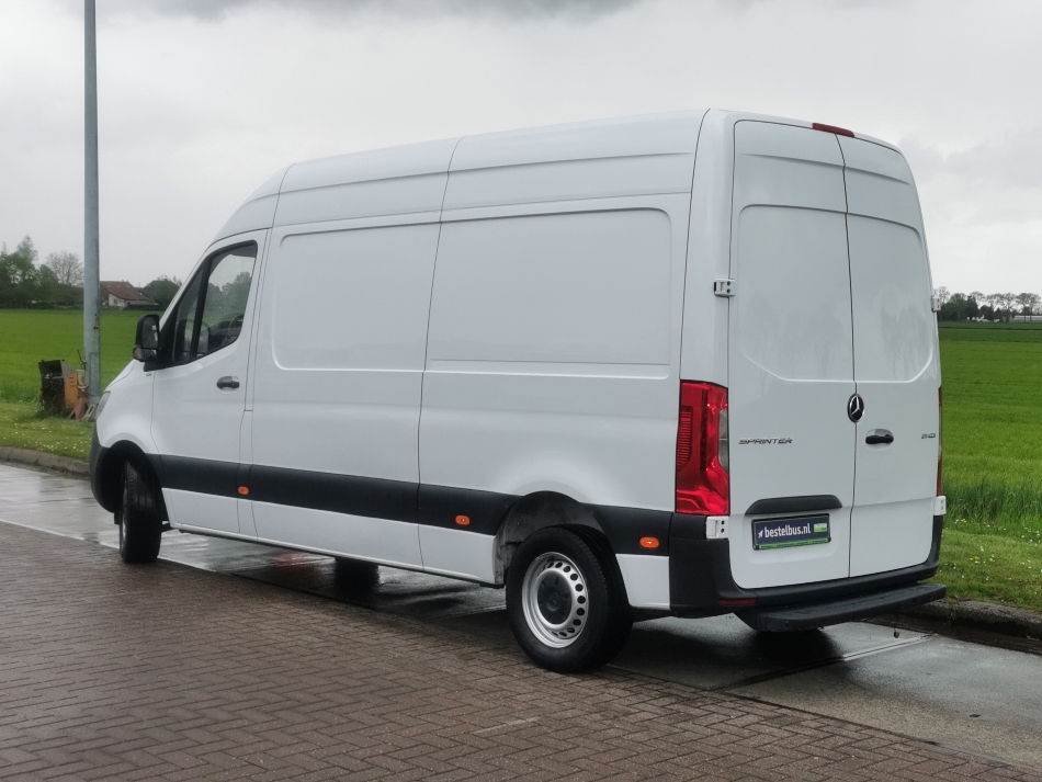 MERCEDES-BENZ SPRINTER 211 - Kleyn Vans