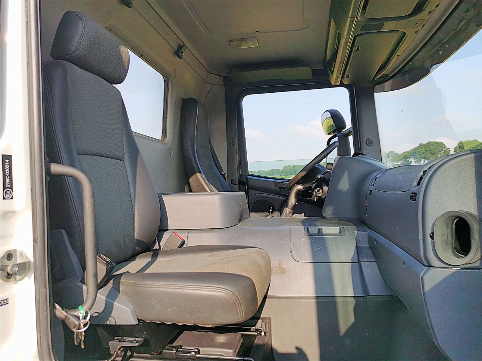 SCANIA P360 - Kleyn Vans