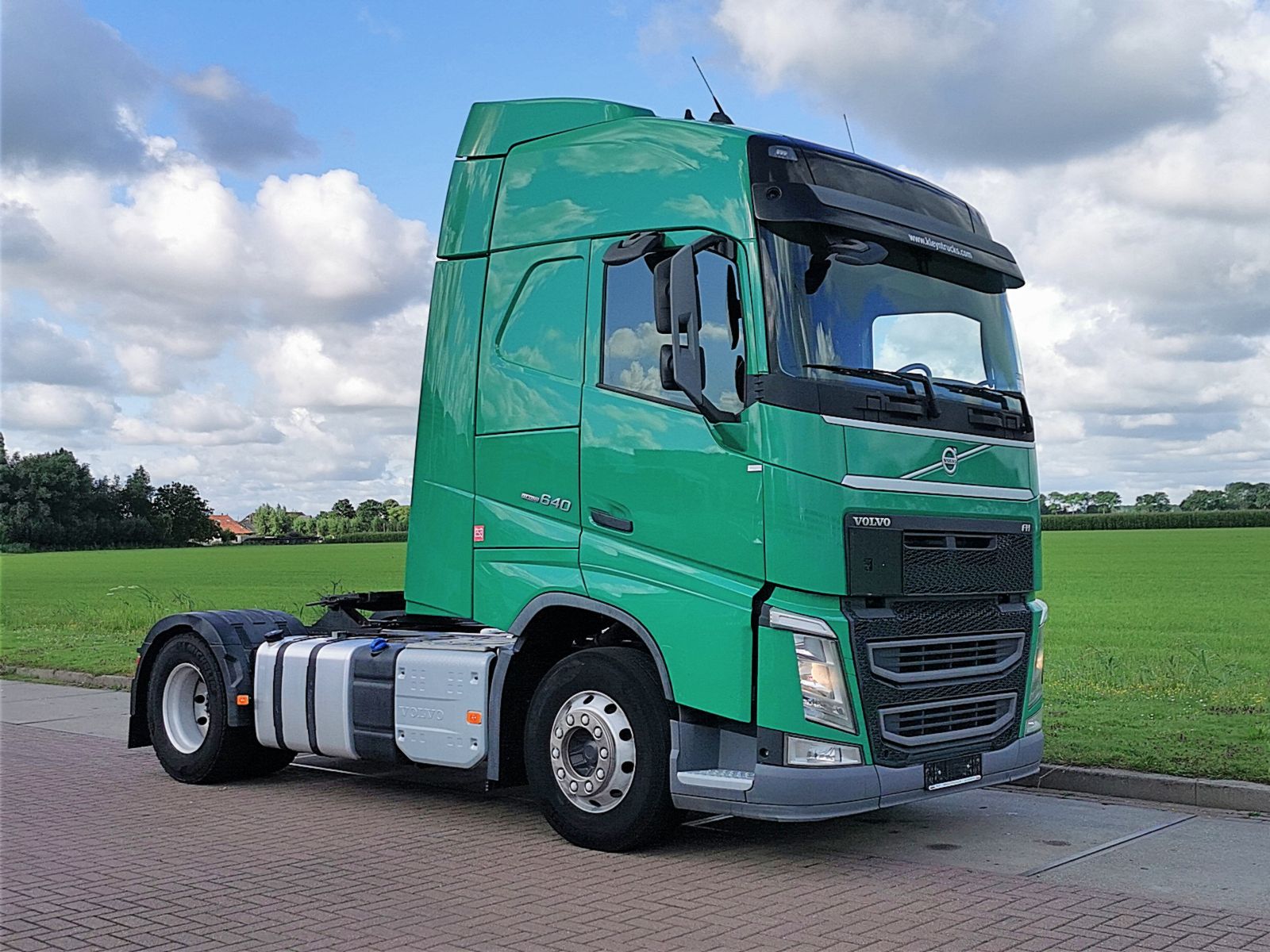 Tipic Geros Mul ime Volvo Fh 640 Juc tor Credit Ipotecar ndr zne Tipic Geros Mul ime Volvo Fh 640 Juc tor Credit Ipotecar ndr zne