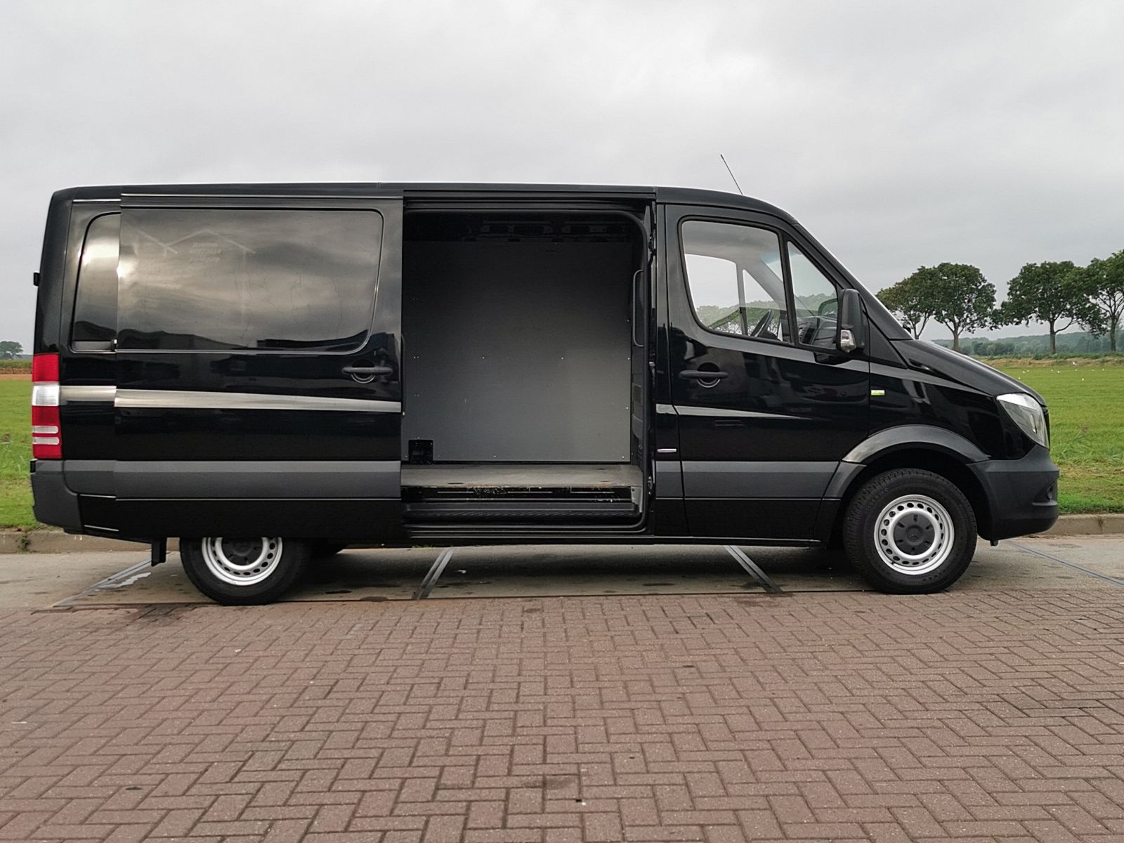 MERCEDES-BENZ SPRINTER 211 - Kleyn Vans