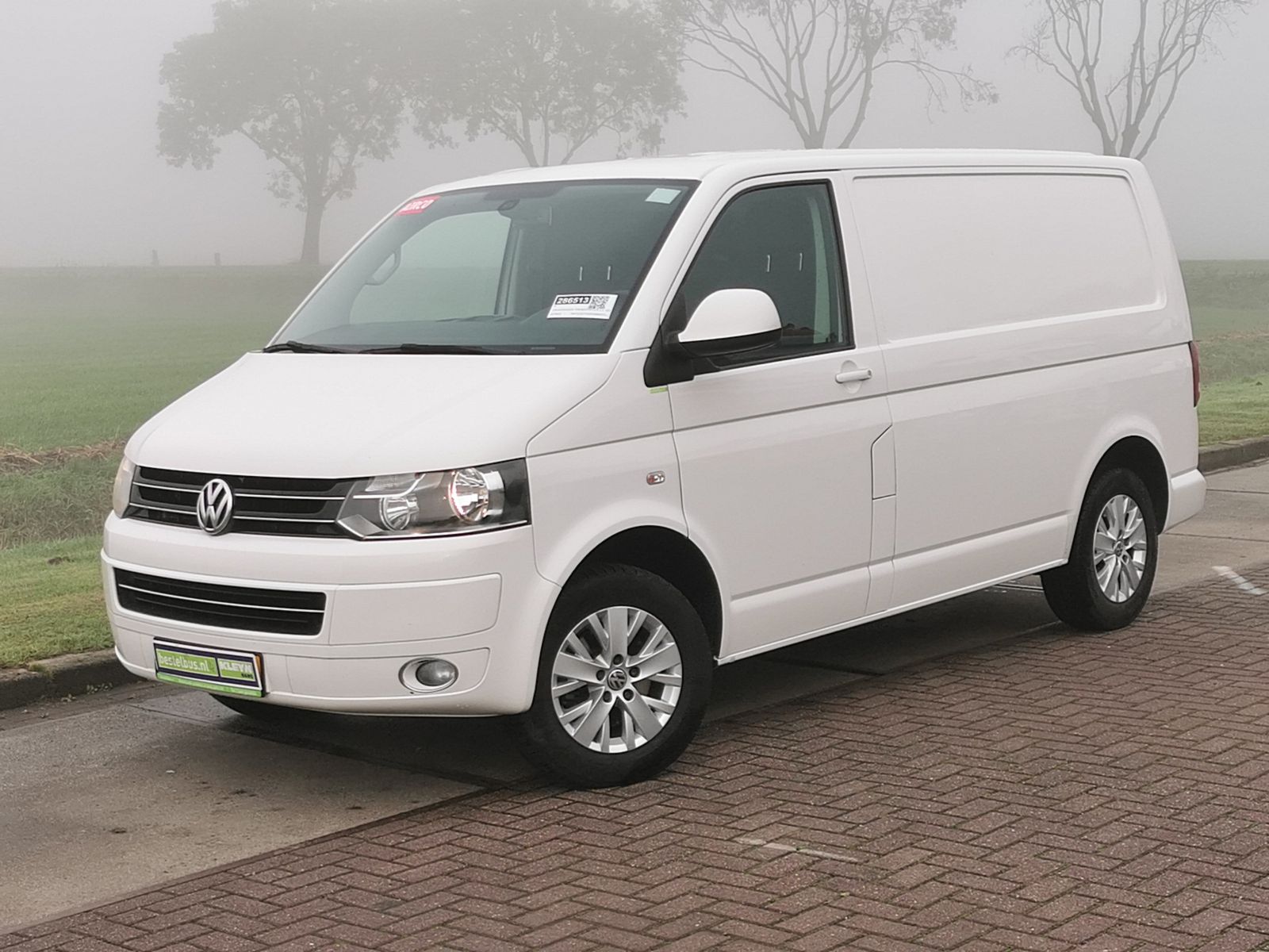 VOLKSWAGEN TRANSPORTER 2.0 TDI - Bestelbus