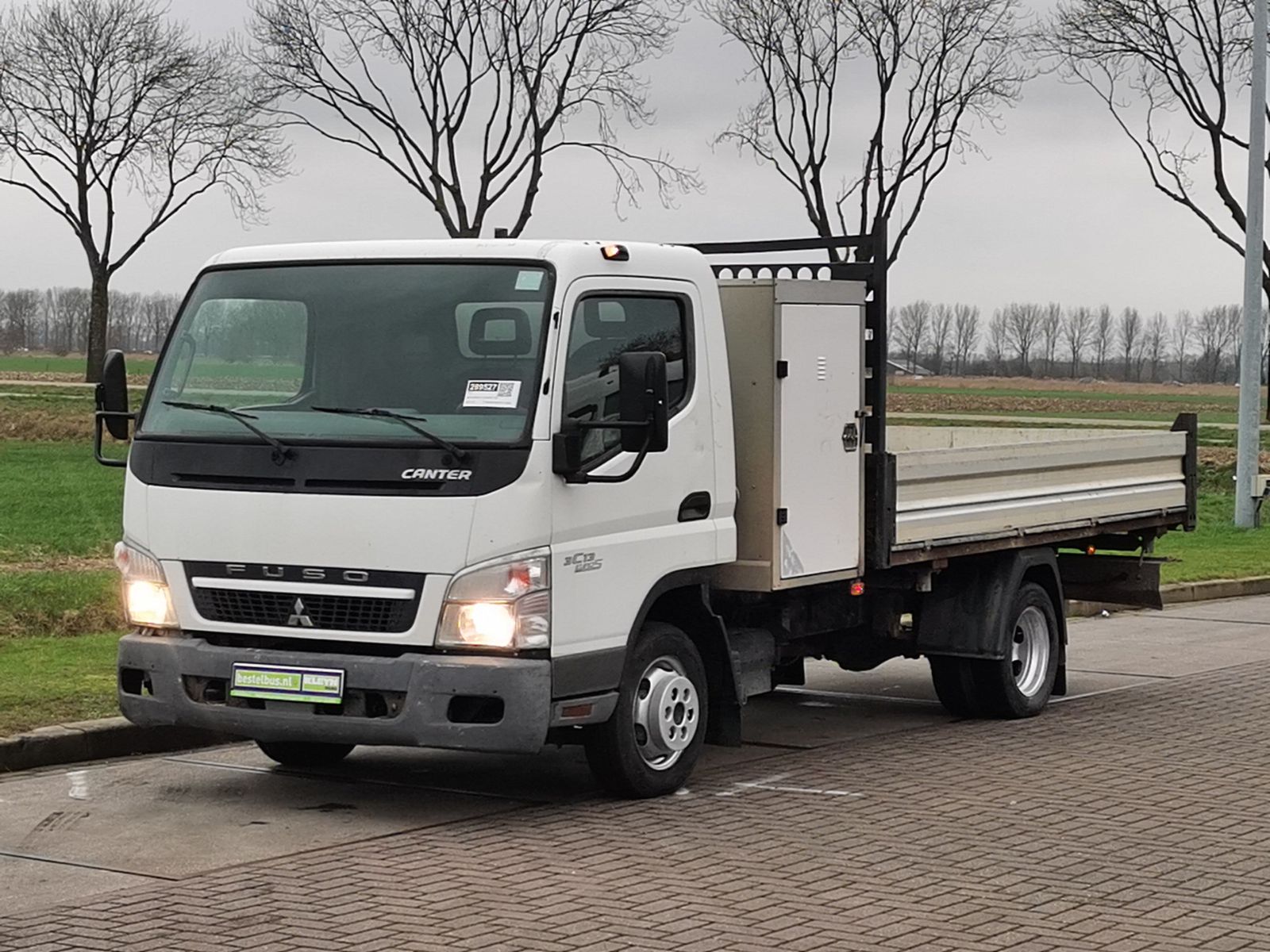 MITSUBISHI CANTER FB - Kleyn Vans