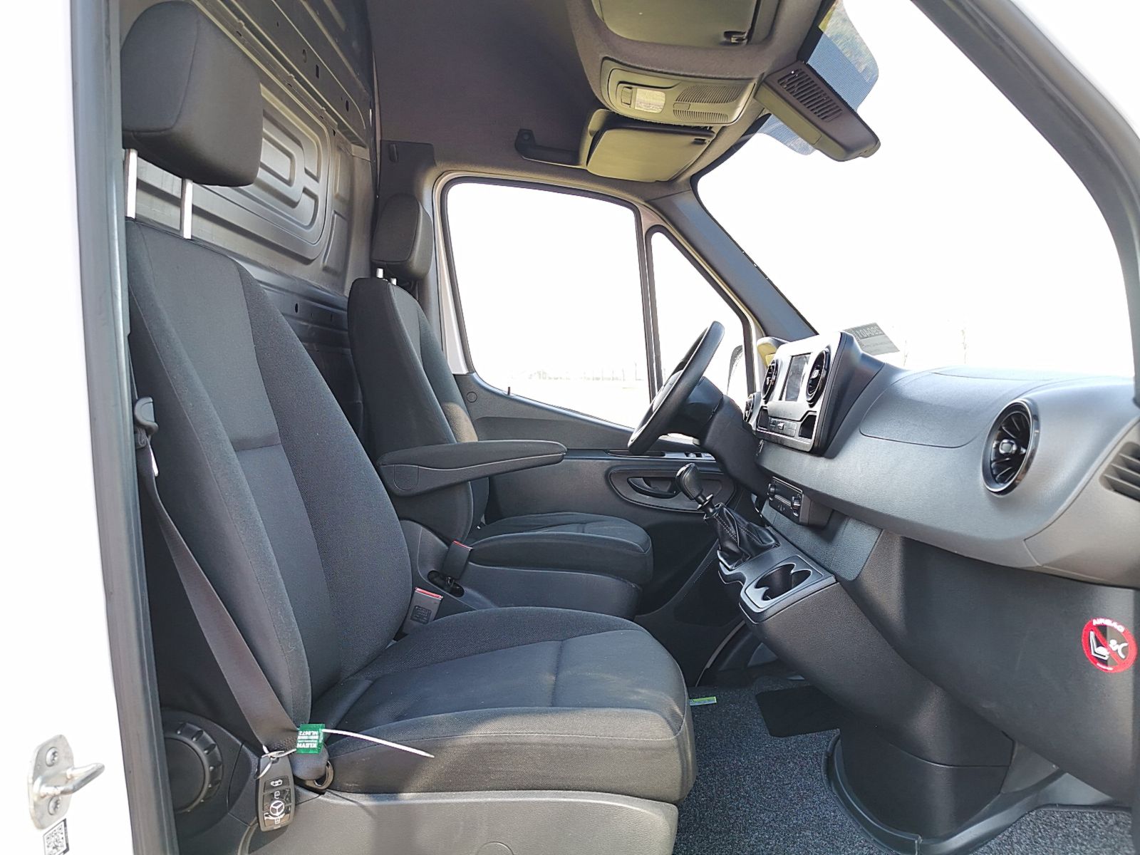 MERCEDES-BENZ SPRINTER 211 - Kleyn Vans