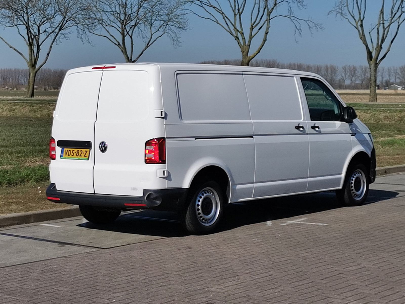 VOLKSWAGEN TRANSPORTER 2.0 TDI - Bestelbus