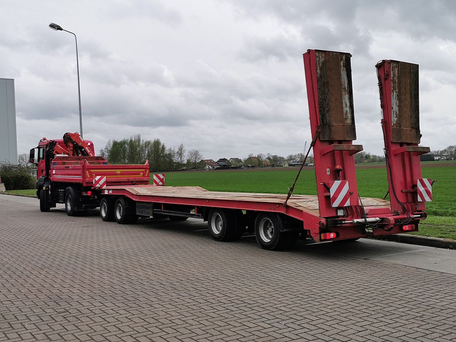 MUELLER FEHRING 40T 4 ACHS - Kleyn Trucks