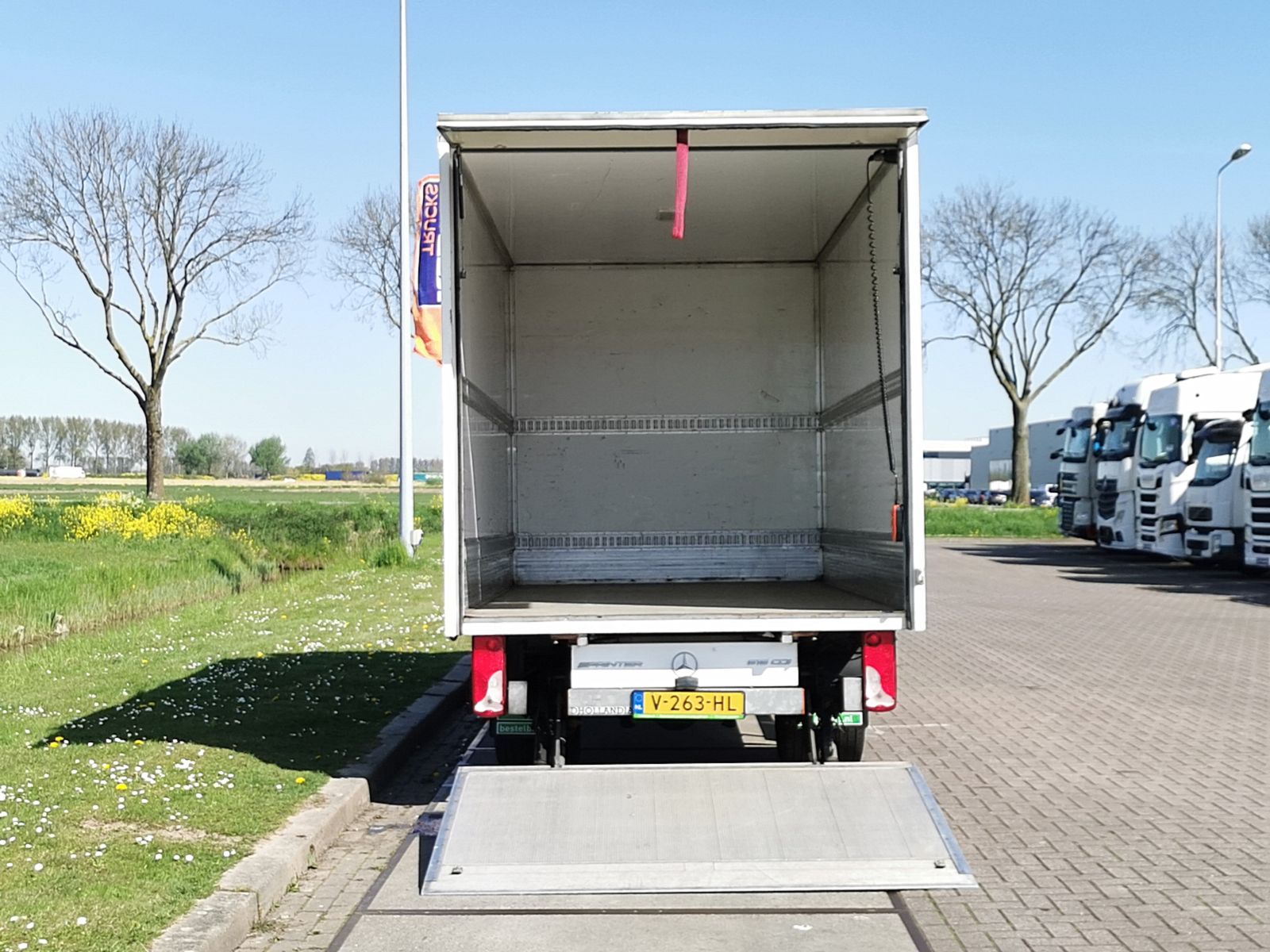 MERCEDES-BENZ SPRINTER 516 CDI - Kleyn Trucks