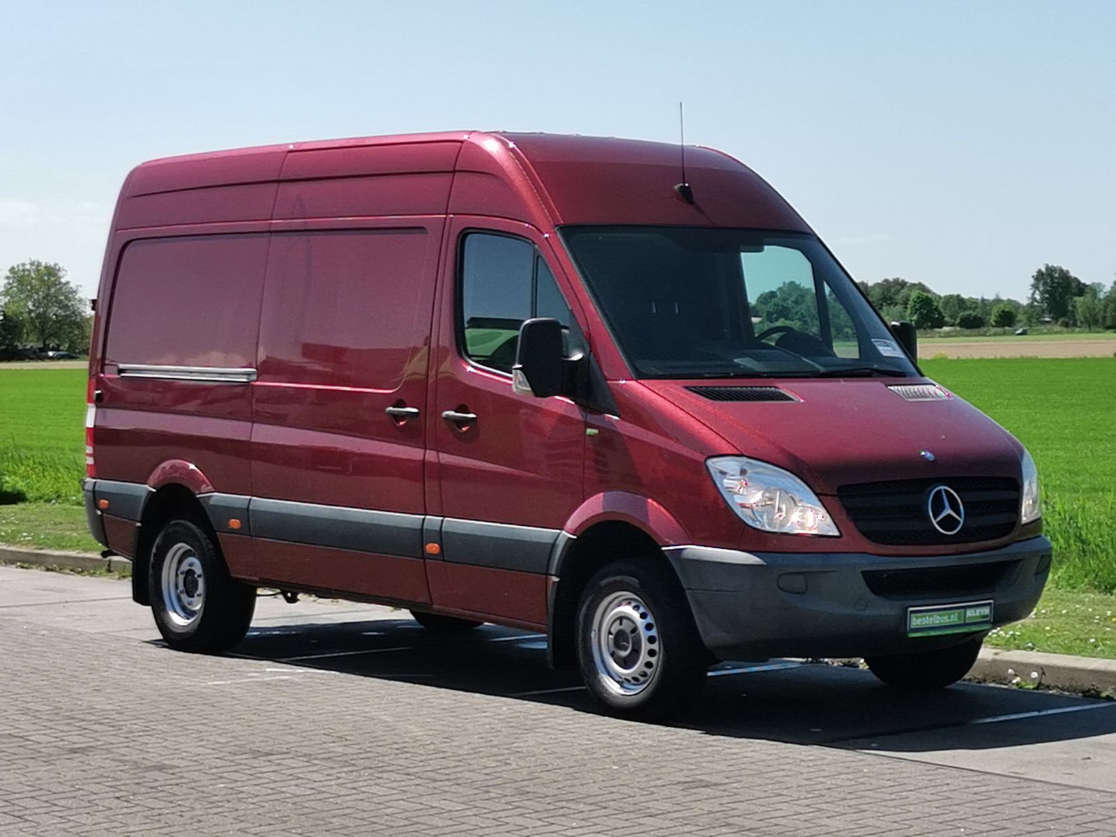 MERCEDES-BENZ SPRINTER 416 - Kleyn Trucks