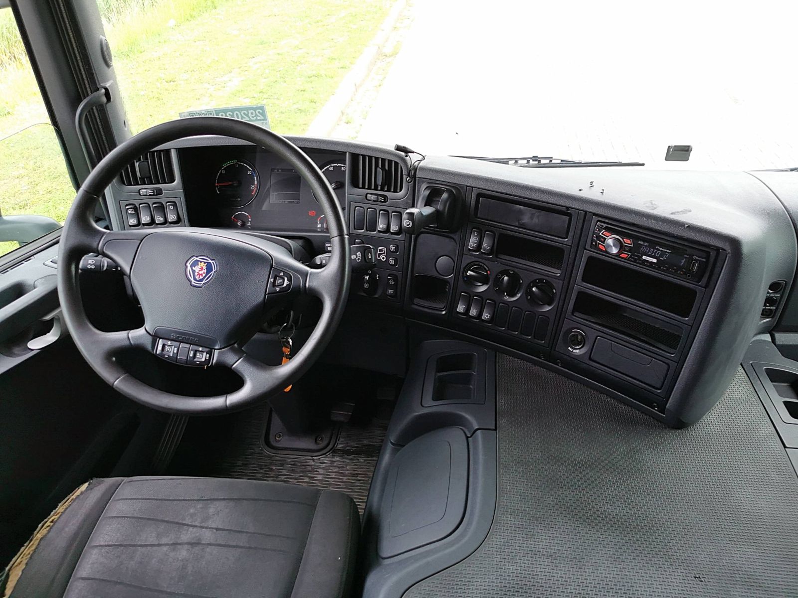 SCANIA P400 - Kleyn Vans