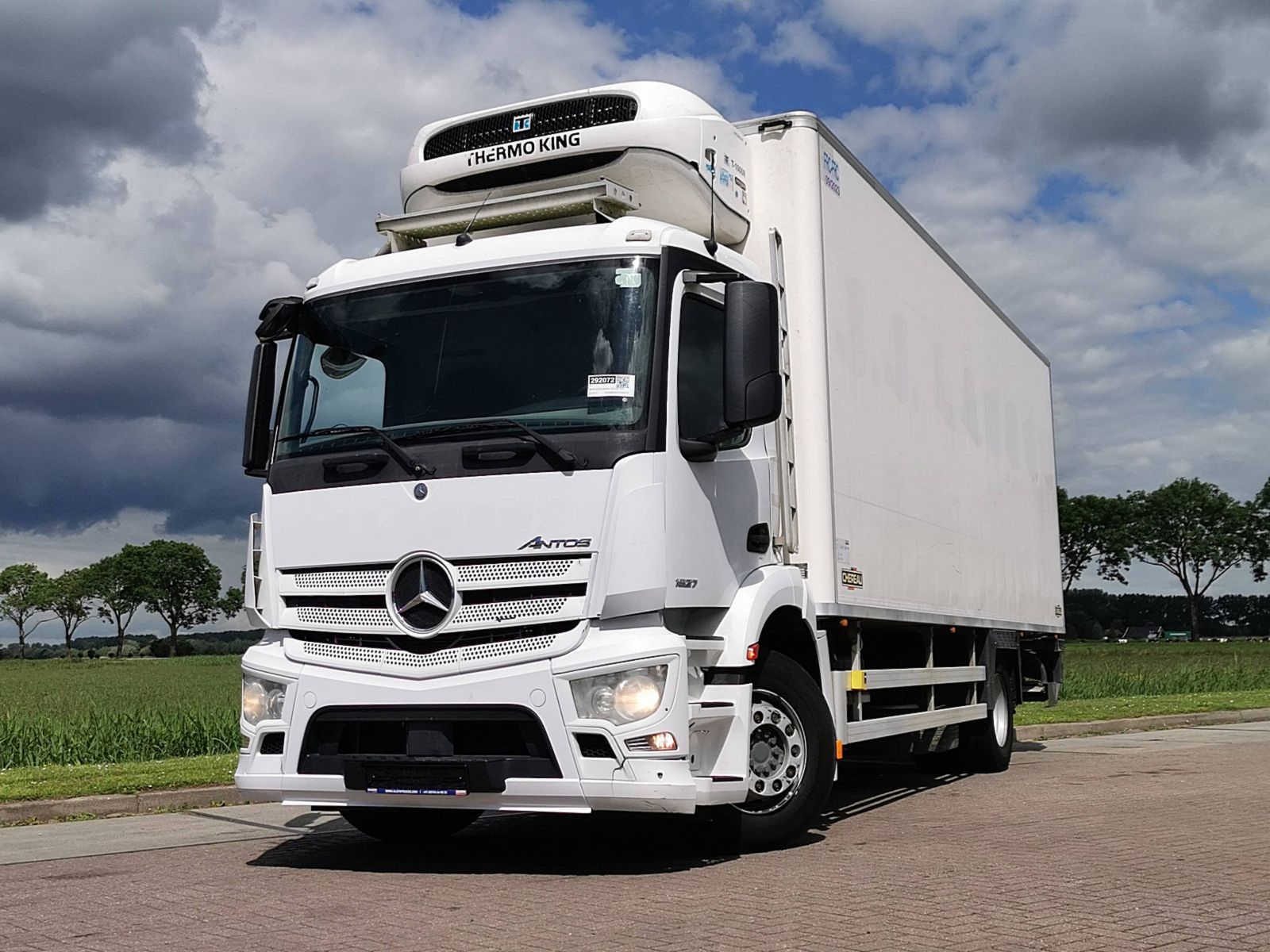 MERCEDES-BENZ ANTOS 1827 - Kleyn Trucks