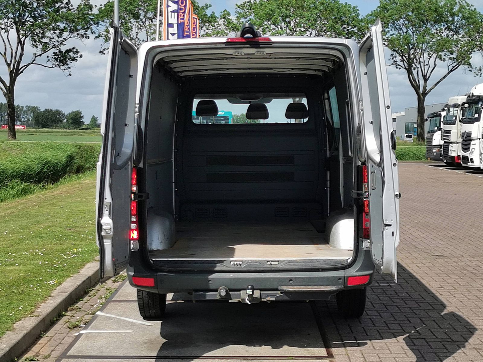 MERCEDES-BENZ SPRINTER 216 - Kleyn Vans