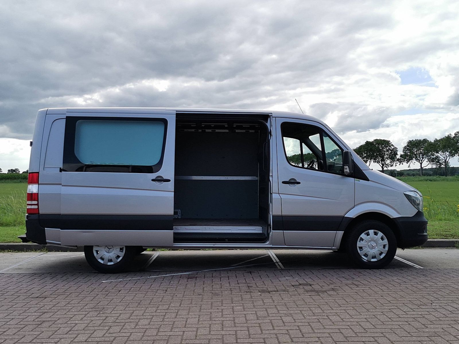 MERCEDES-BENZ SPRINTER 216 - Kleyn Vans