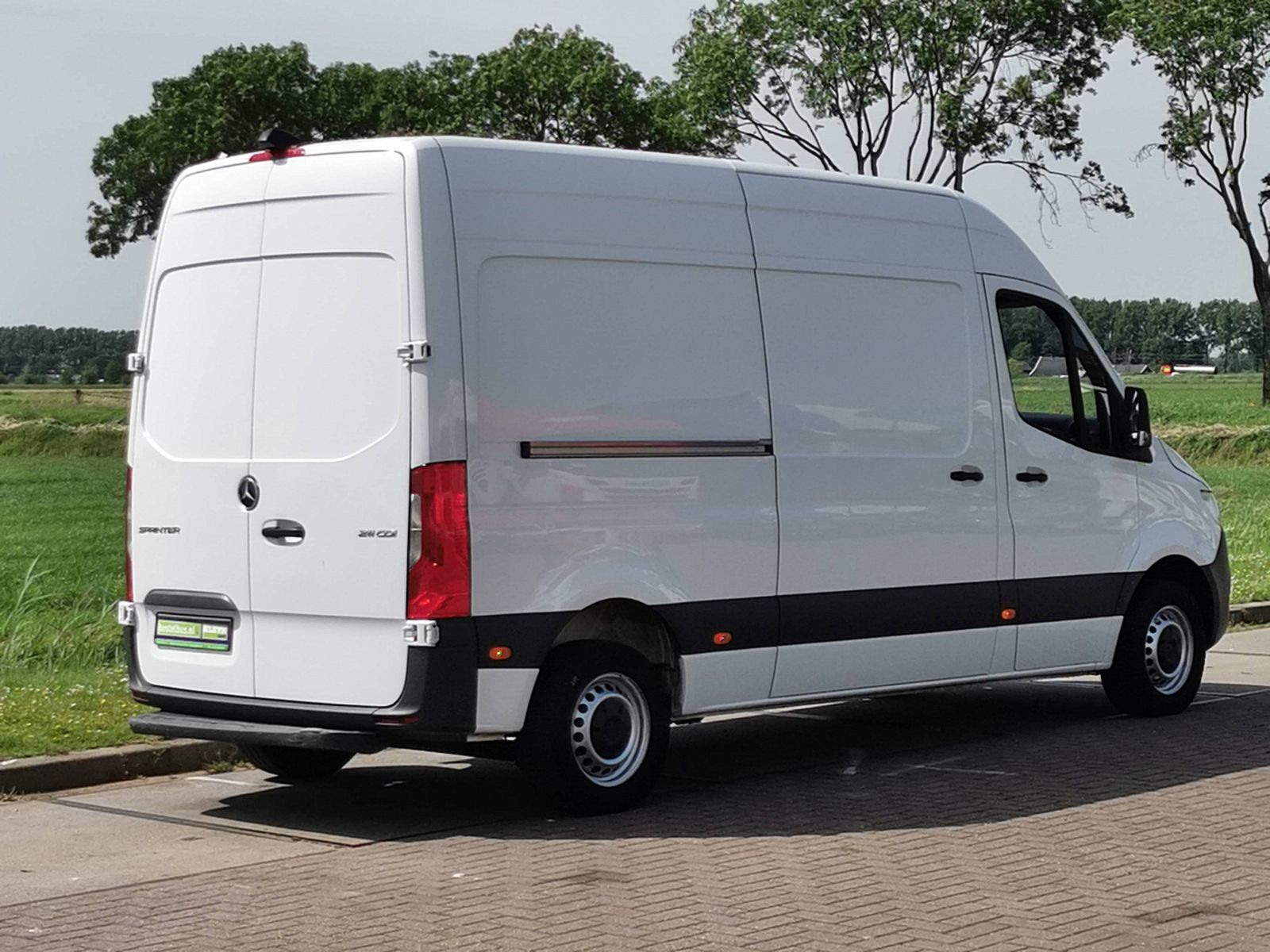 MERCEDES-BENZ SPRINTER 211 - Kleyn Vans