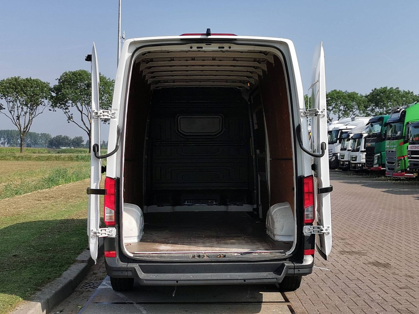 VOLKSWAGEN CRAFTER 35 2.0 - Kleyn Vans