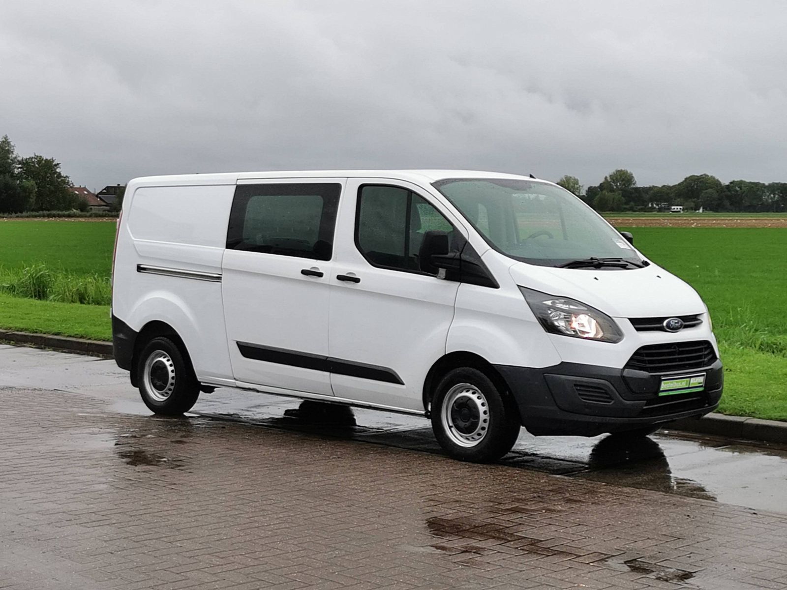 FORD TRANSIT CUSTOM - Bestelbus