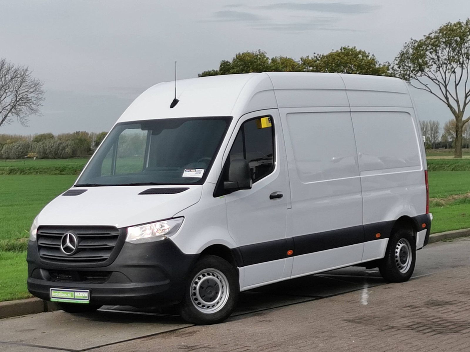 MERCEDES-BENZ SPRINTER 211 - Kleyn Vans