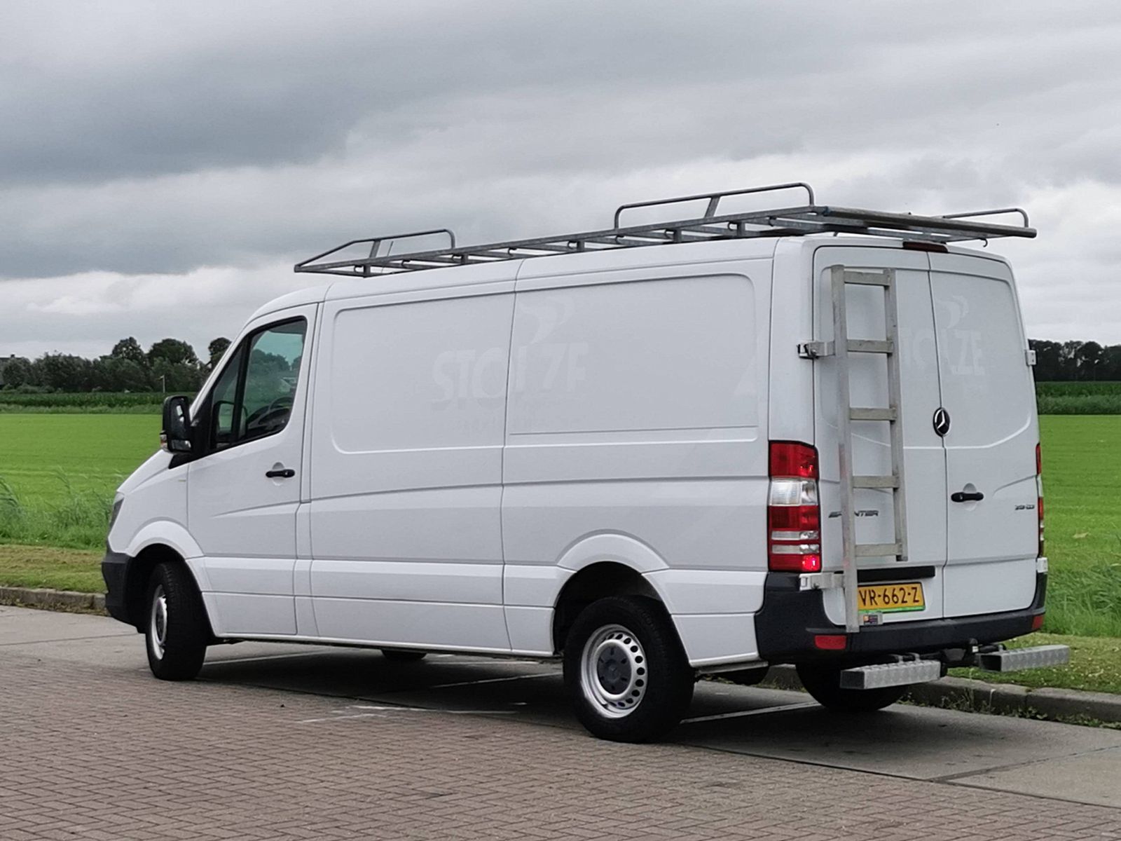 MERCEDES-BENZ SPRINTER 213 - Kleyn Trucks