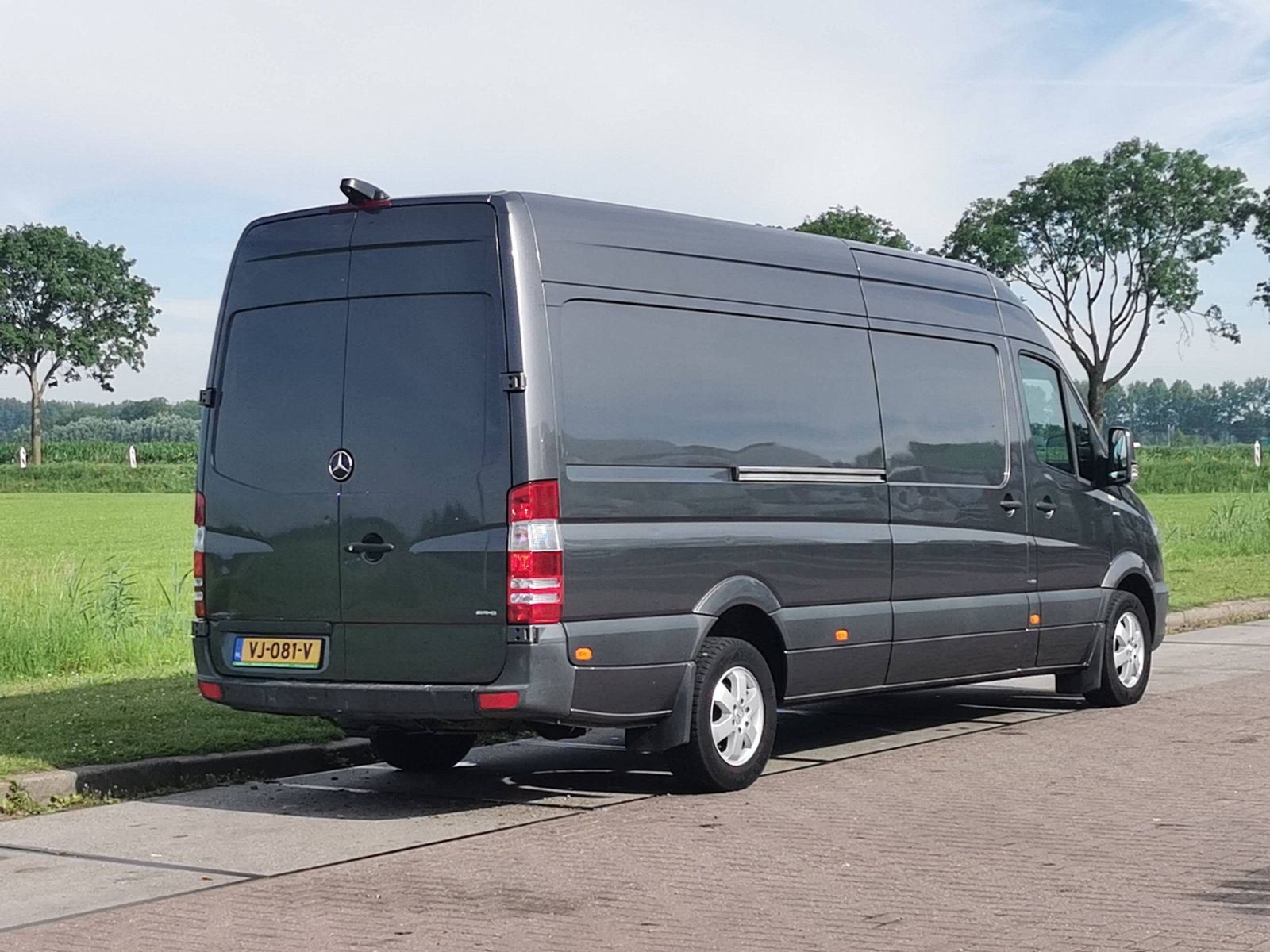 MERCEDES-BENZ SPRINTER 319 - Kleyn Vans