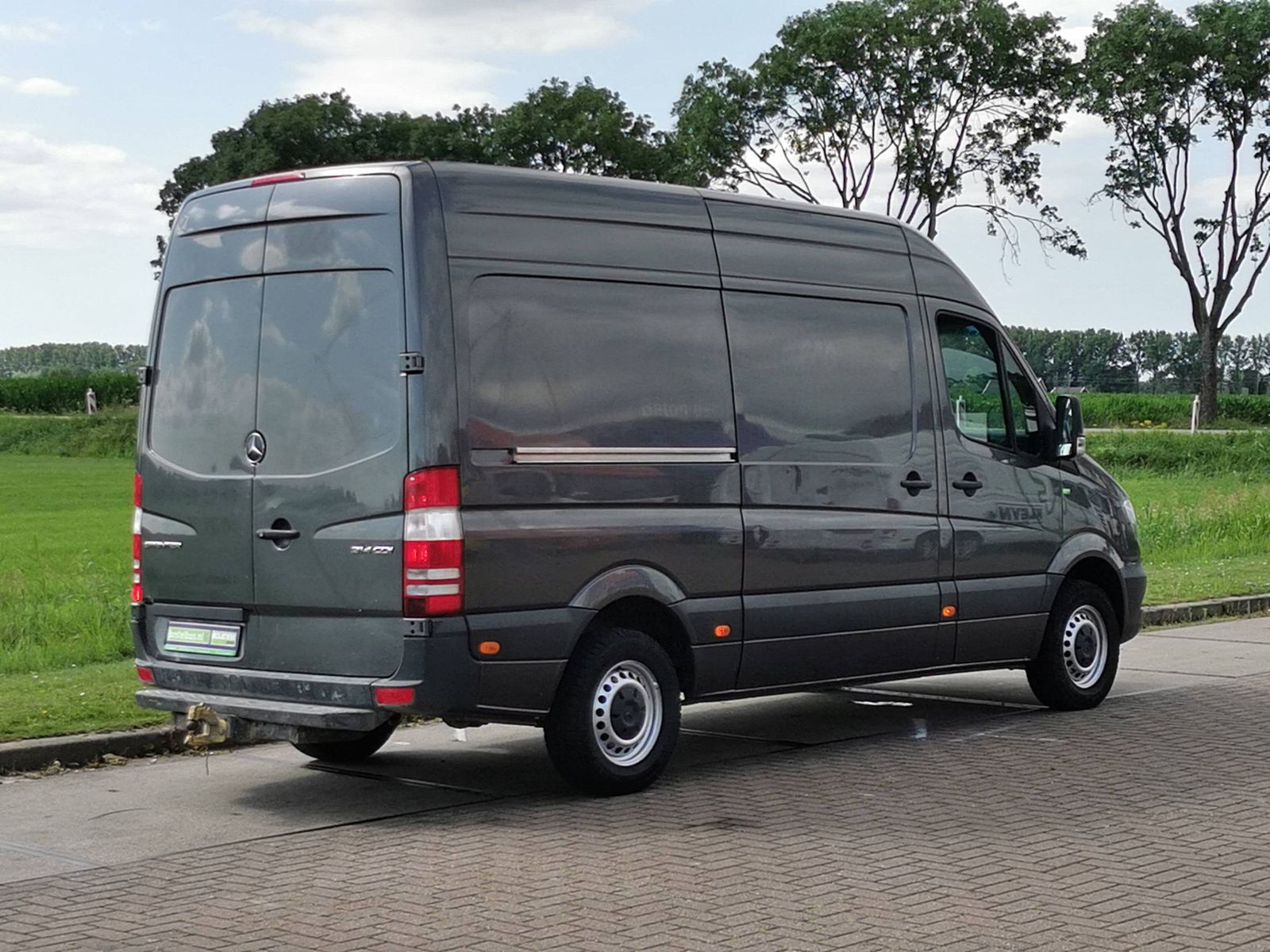 MERCEDES-BENZ SPRINTER 214 - Kleyn Trucks