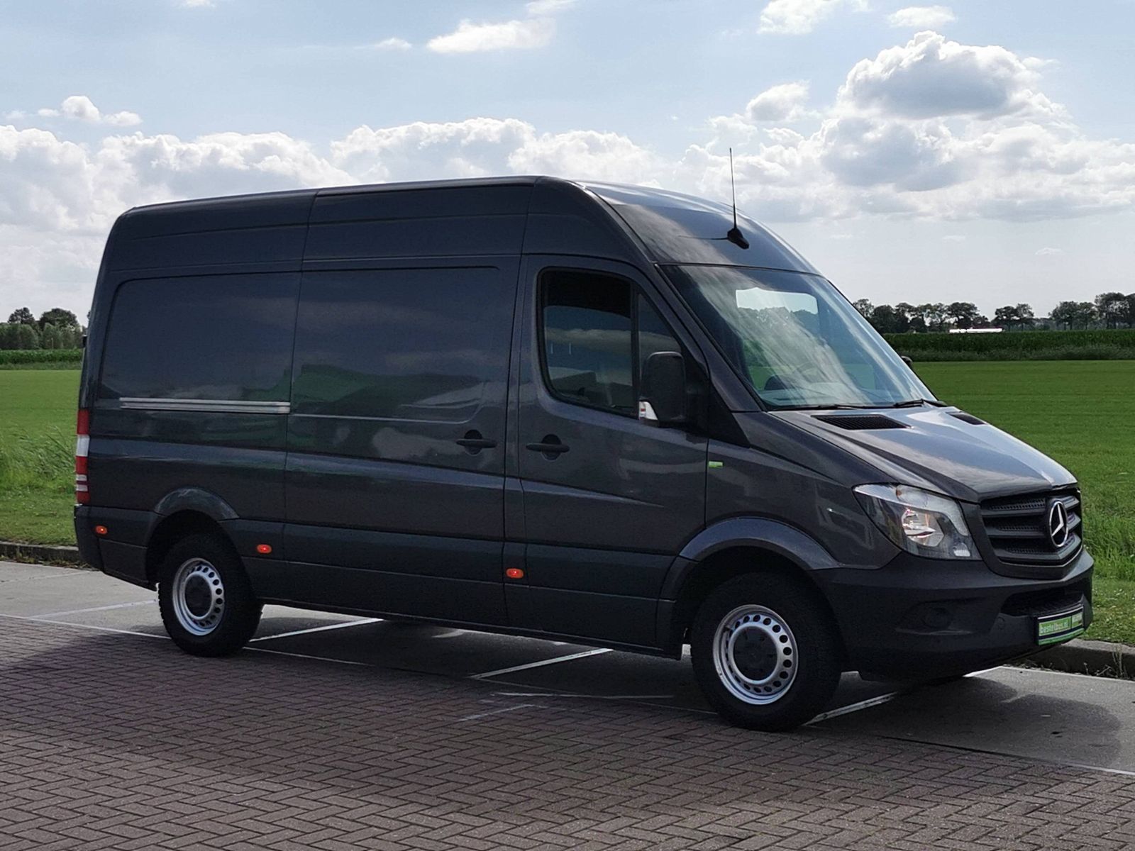 MERCEDES-BENZ SPRINTER 214 - Kleyn Trucks