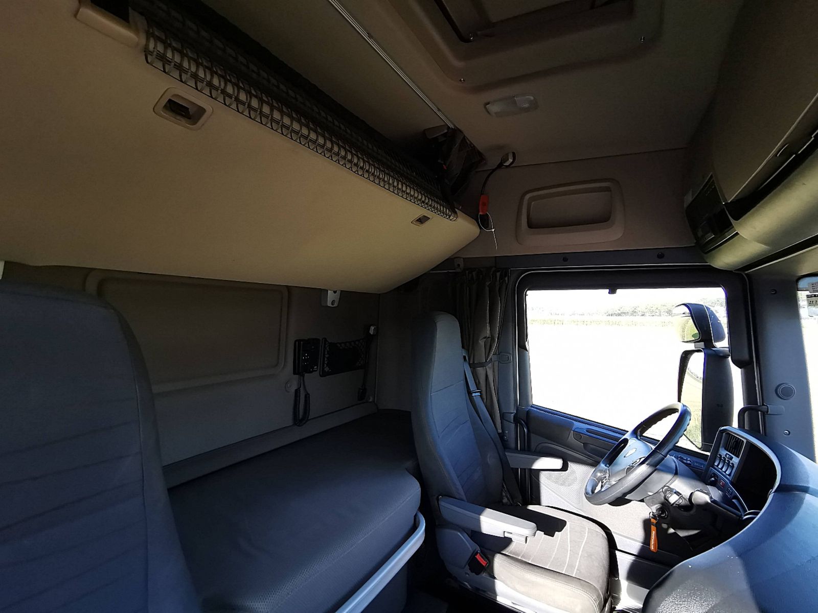 SCANIA R410 - Kleyn Vans