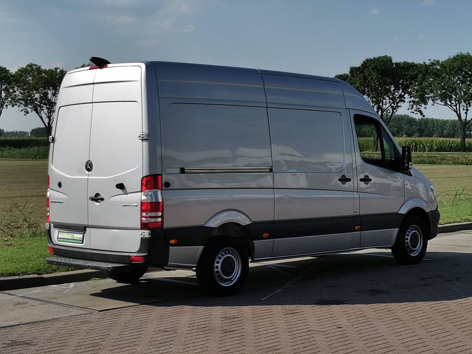 MERCEDES-BENZ SPRINTER 214 - Kleyn Vans