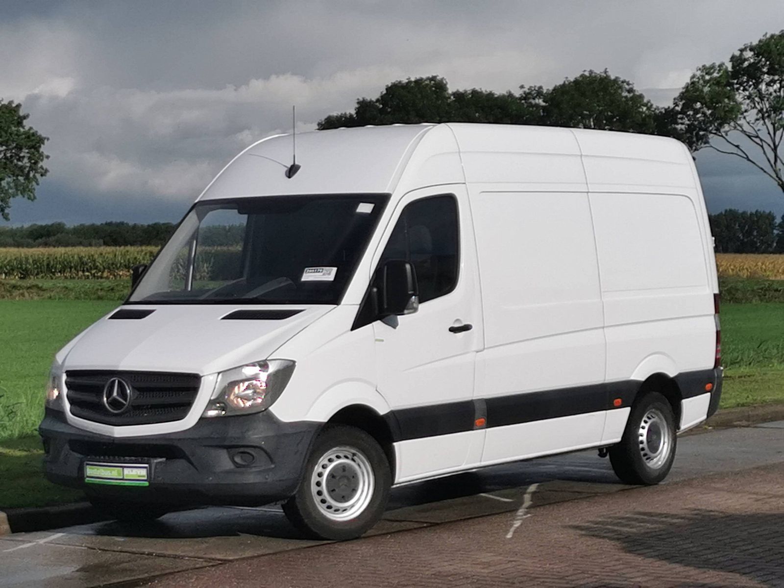 MERCEDES-BENZ SPRINTER 214 - Kleyn Vans