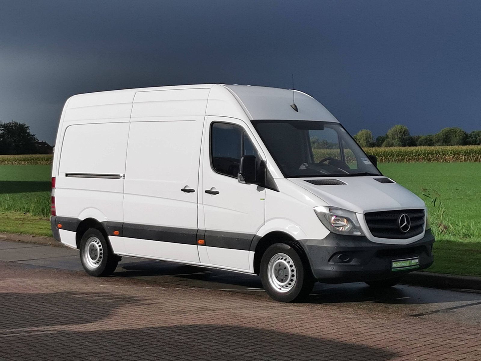 MERCEDES-BENZ SPRINTER 214 - Kleyn Trucks