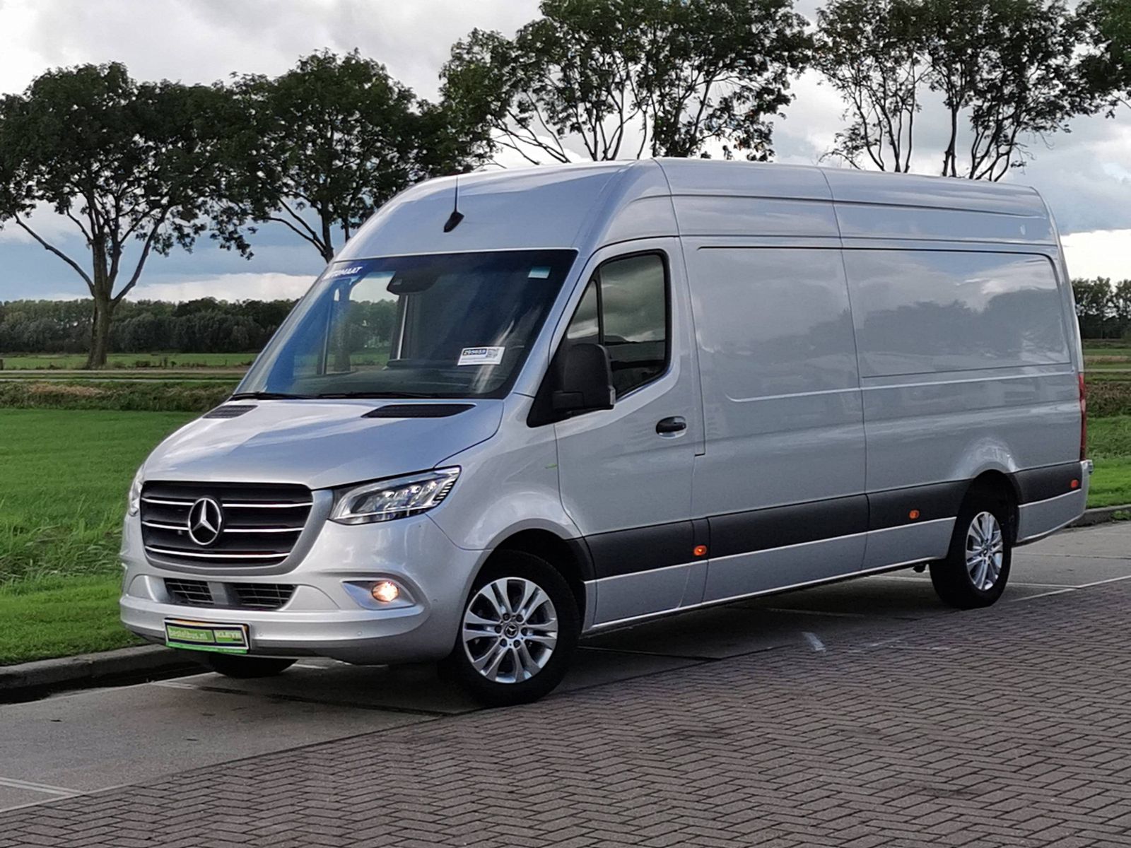 MERCEDES-BENZ SPRINTER 319 - Kleyn Vans