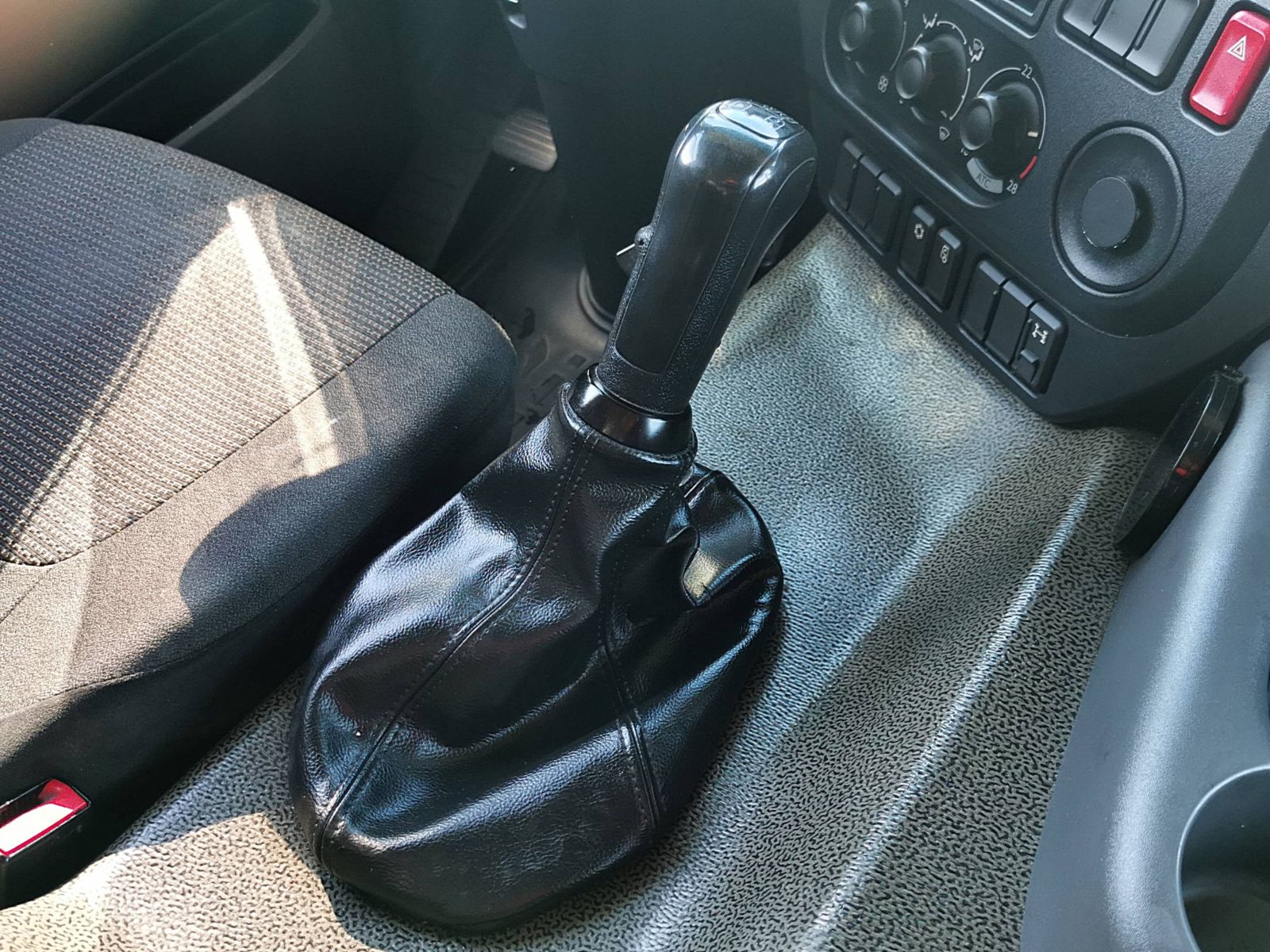 DAF CF 330 FT - Kleyn Vans