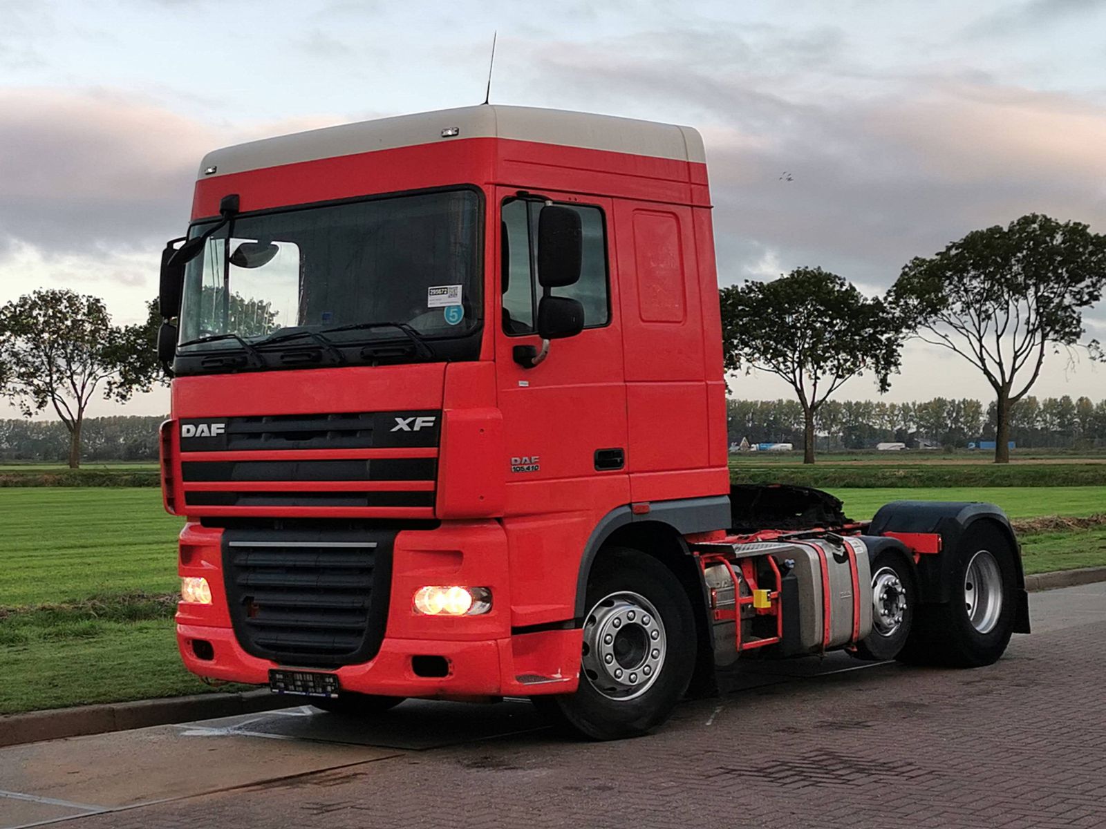 DAF XF 105.410 - Kleyn Trucks