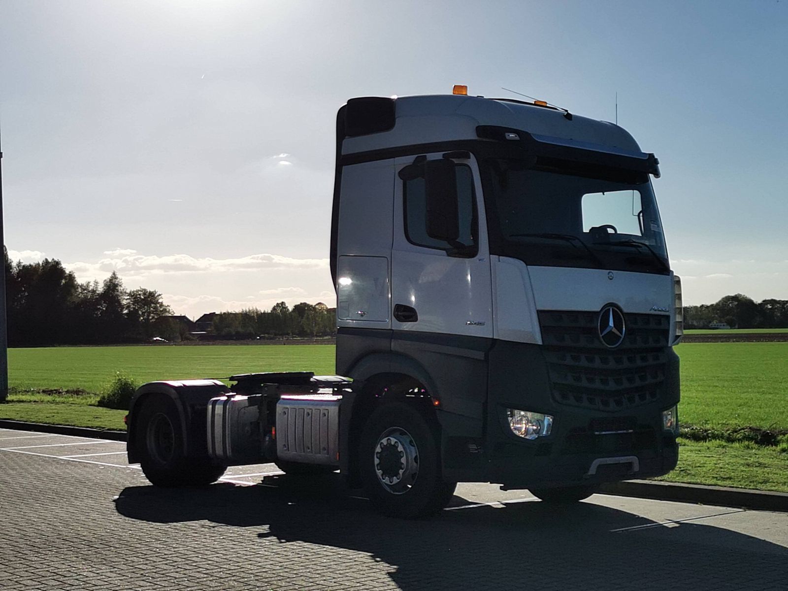 MERCEDES-BENZ AROCS 1945 - Kleyn Vans