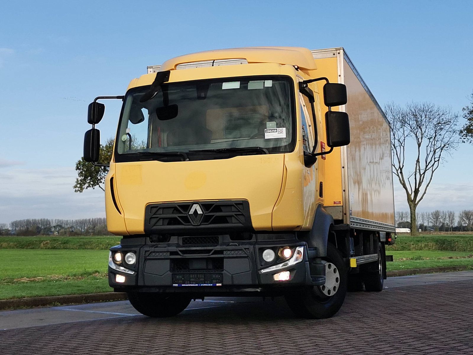 RENAULT D 220 - Kleyn Trucks
