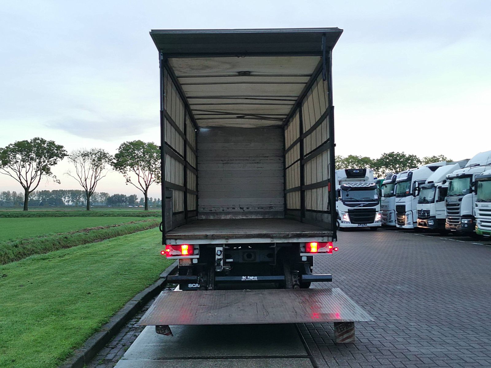 SCANIA P280 - Kleyn Vans