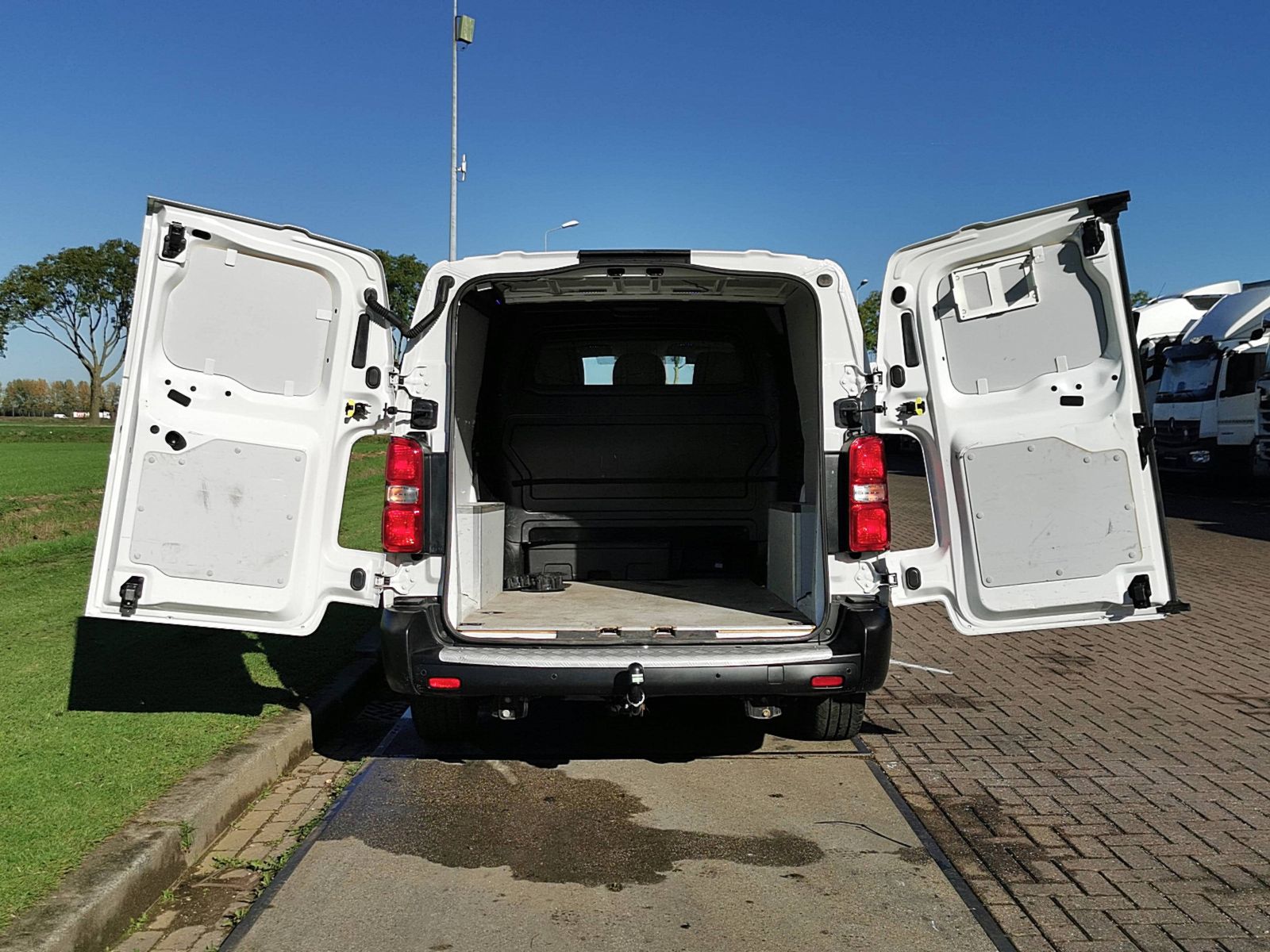 CITROEN JUMPY 2.0 - Kleyn Vans