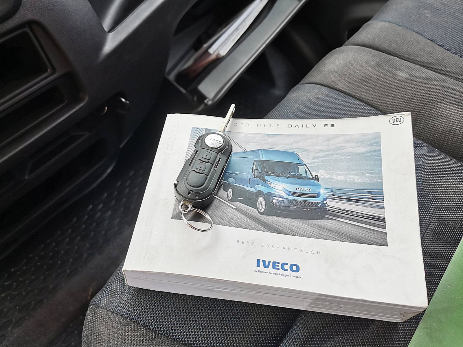 IVECO DAILY 35S16 - Kleyn Vans