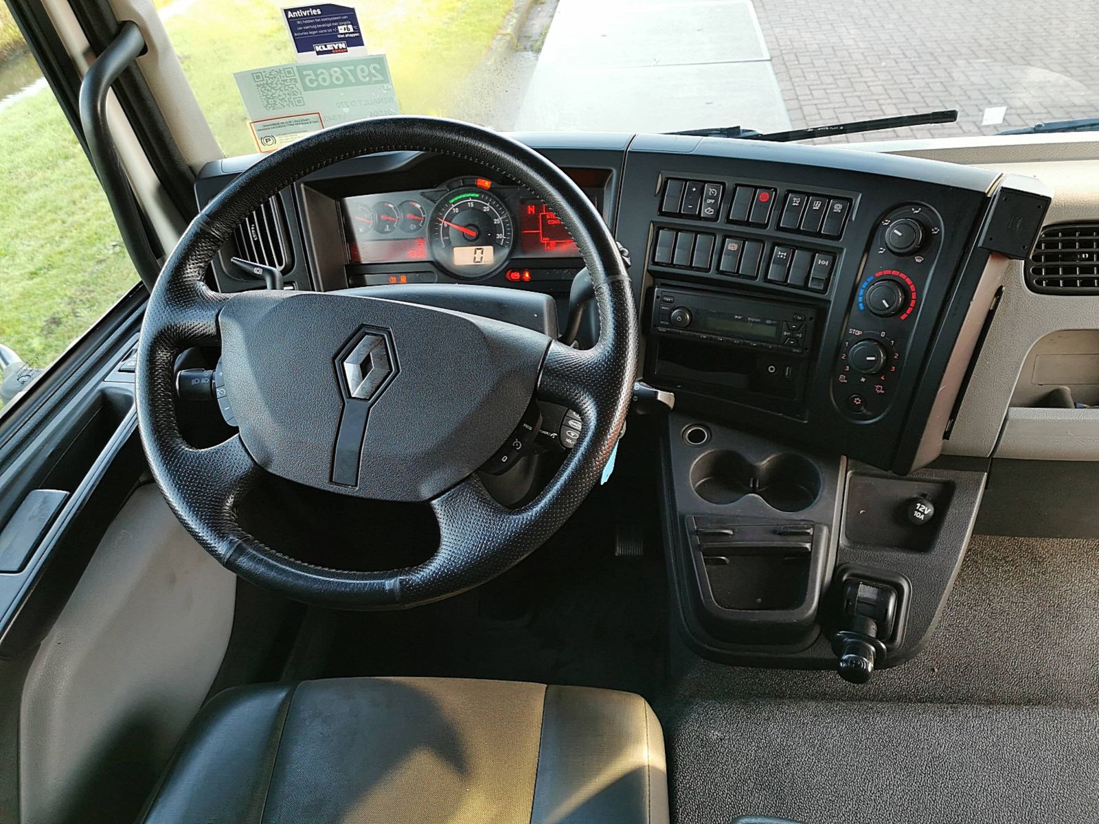 RENAULT D 270 - Kleyn Trucks