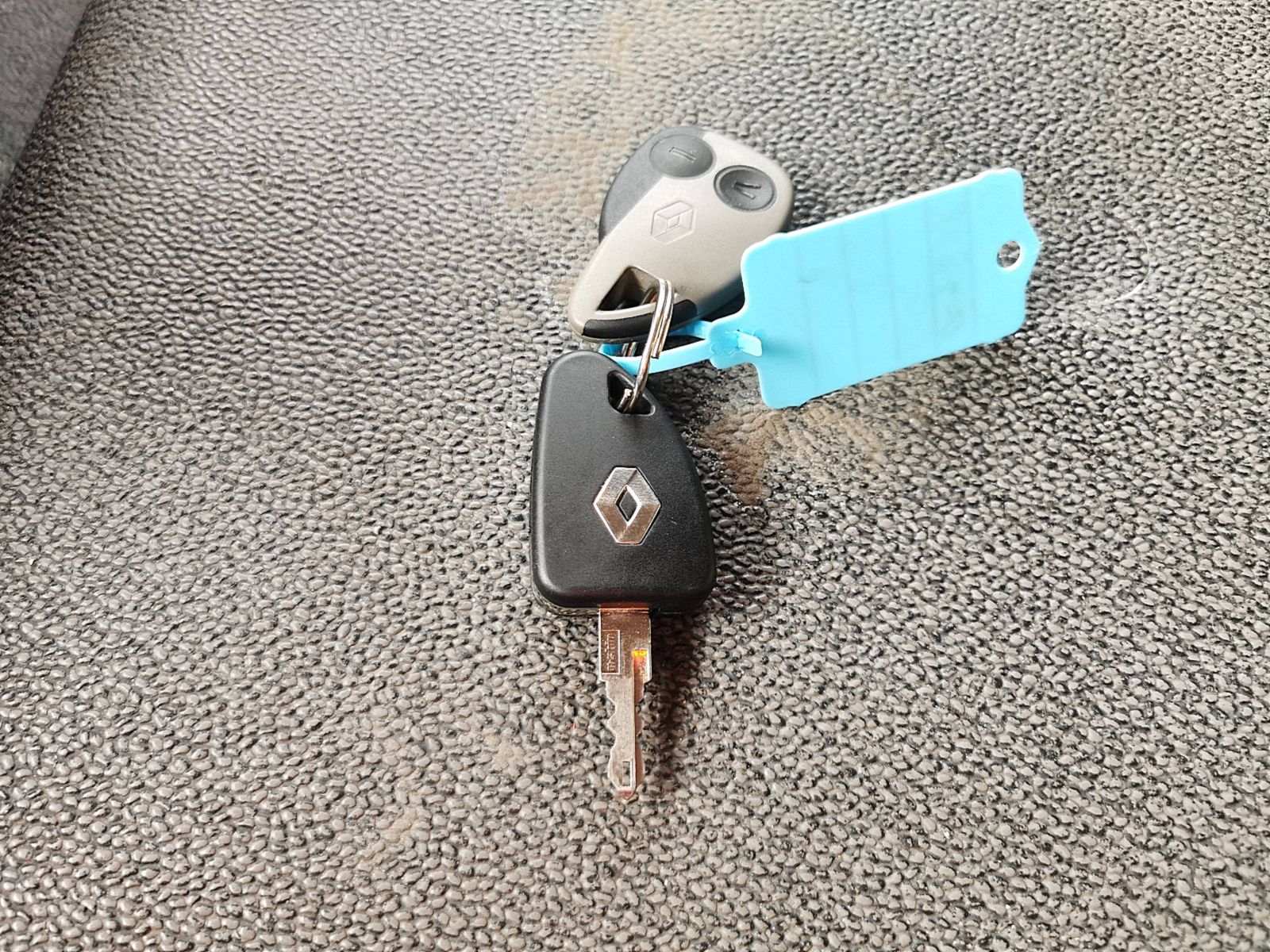 RENAULT D 270 - Kleyn Trucks