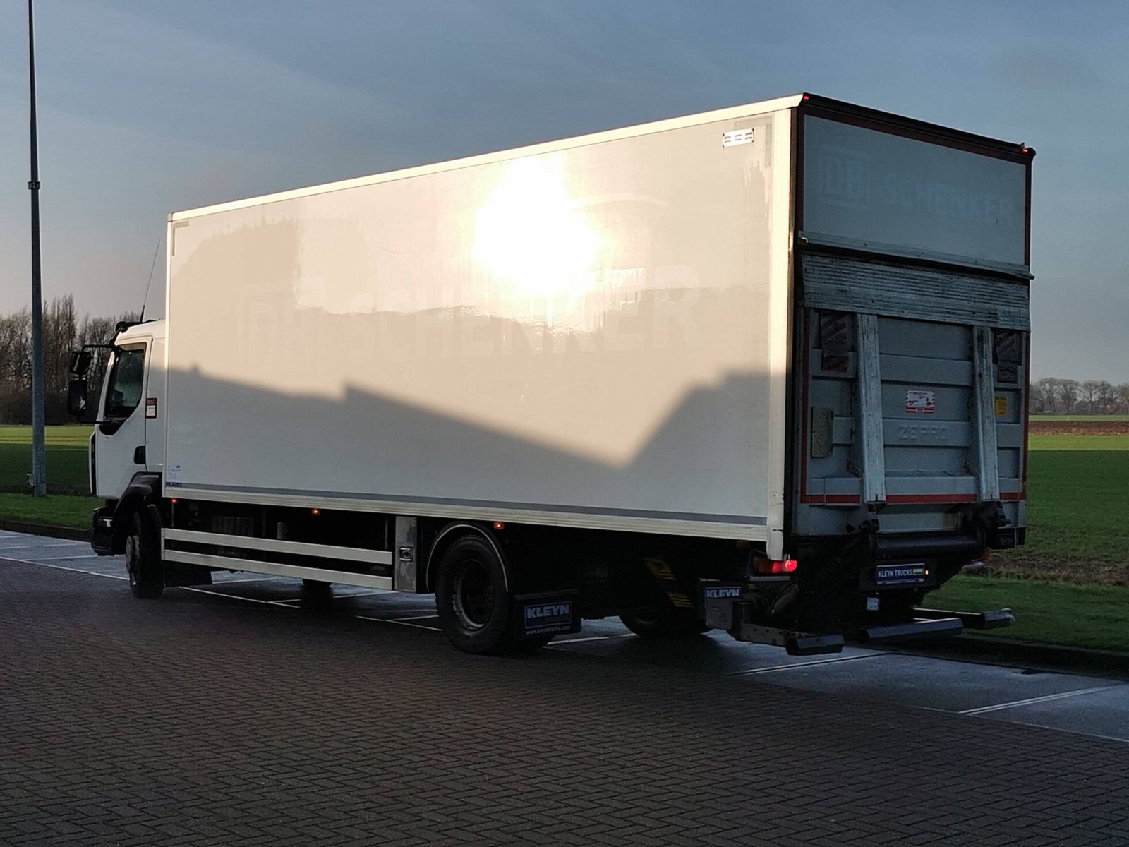 RENAULT D 270 - Kleyn Trucks