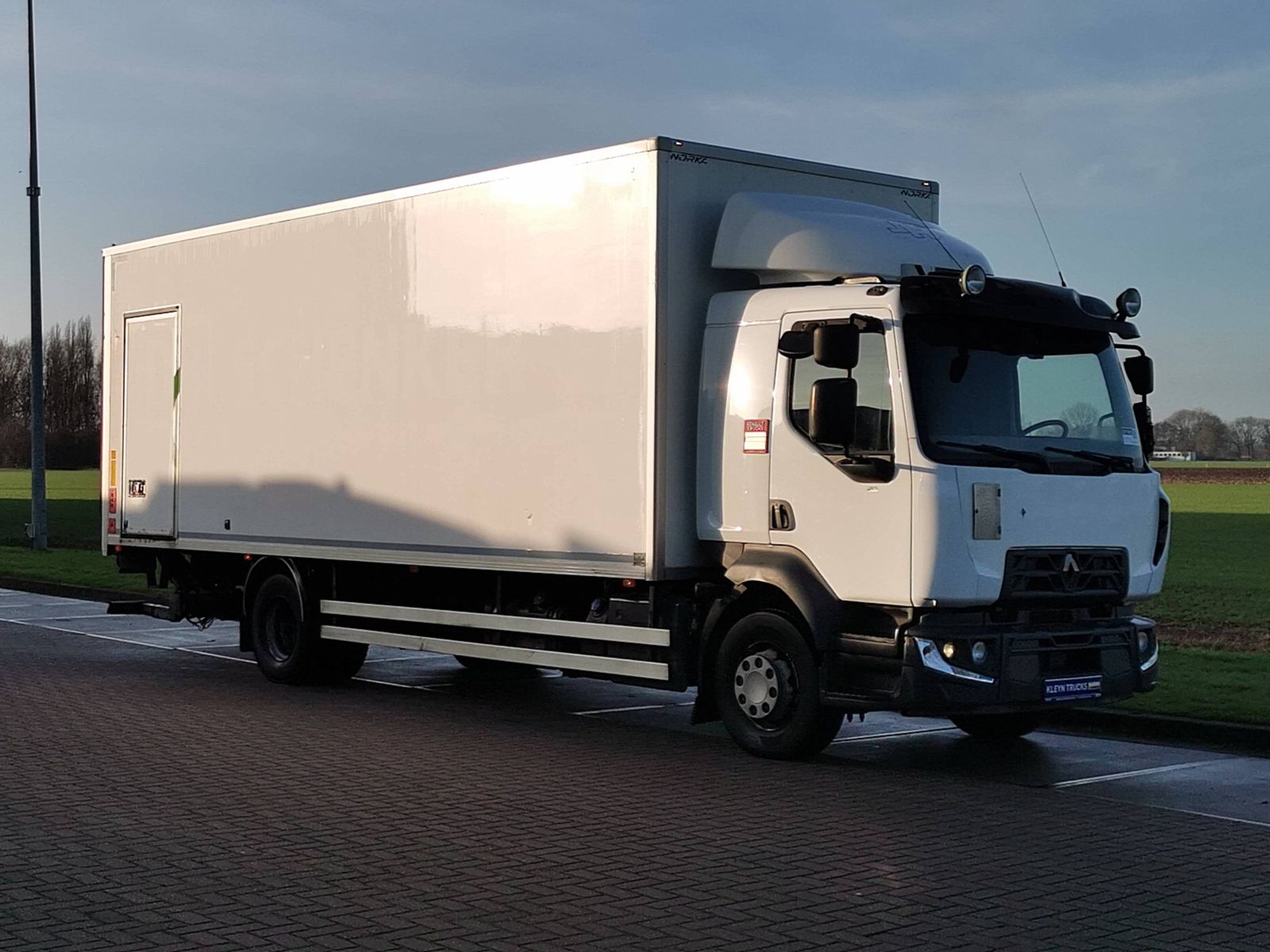 RENAULT D 270 - Kleyn Trucks