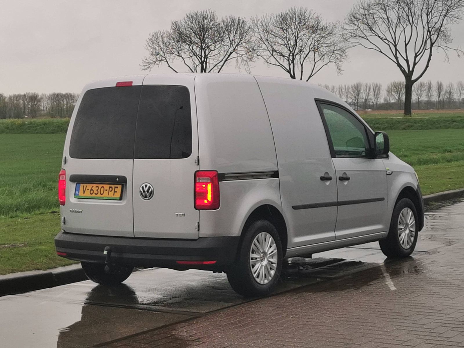 VOLKSWAGEN CADDY 2.0 - Kleyn Vans