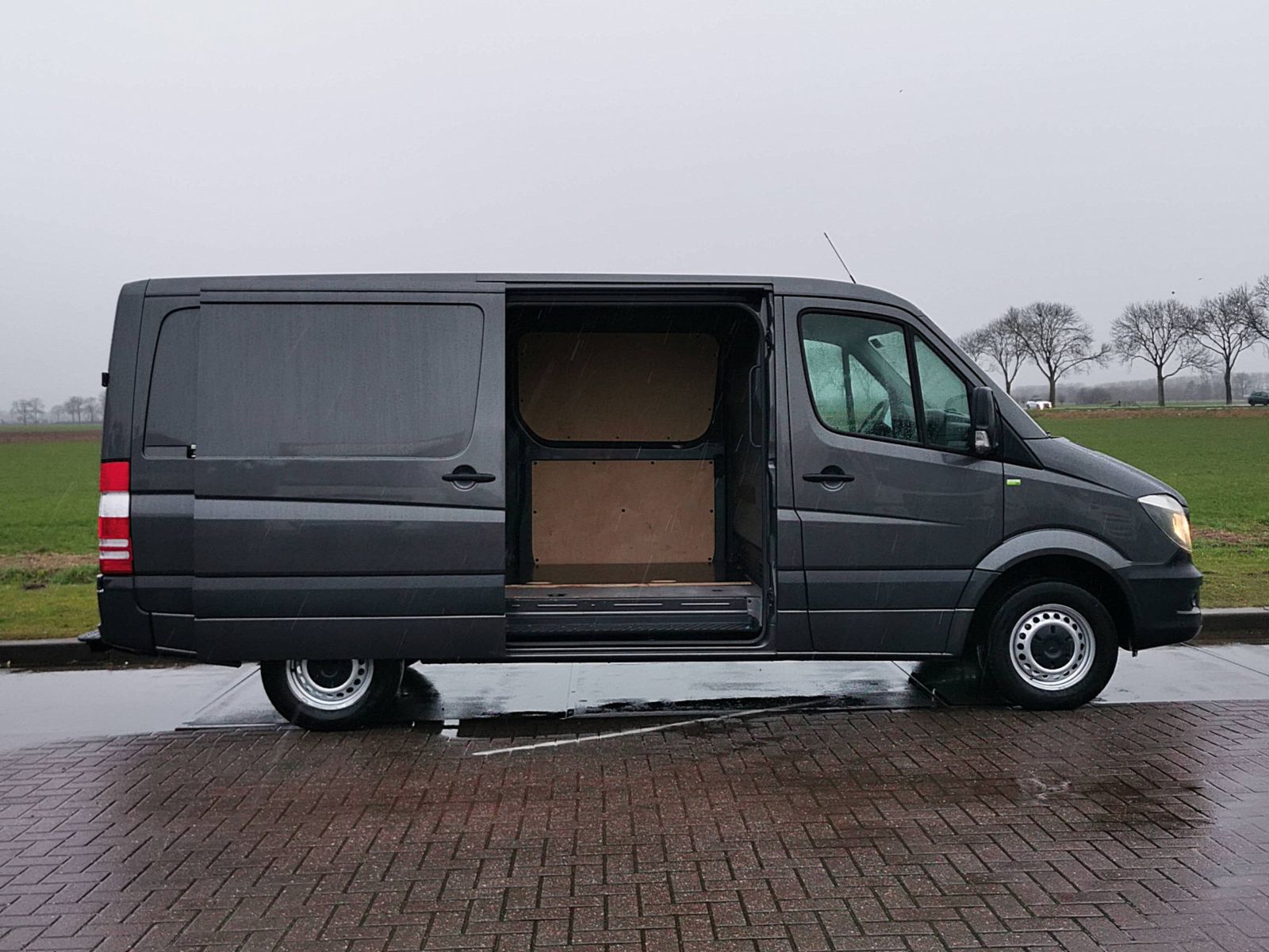 MERCEDES-BENZ SPRINTER 214 - Kleyn Vans