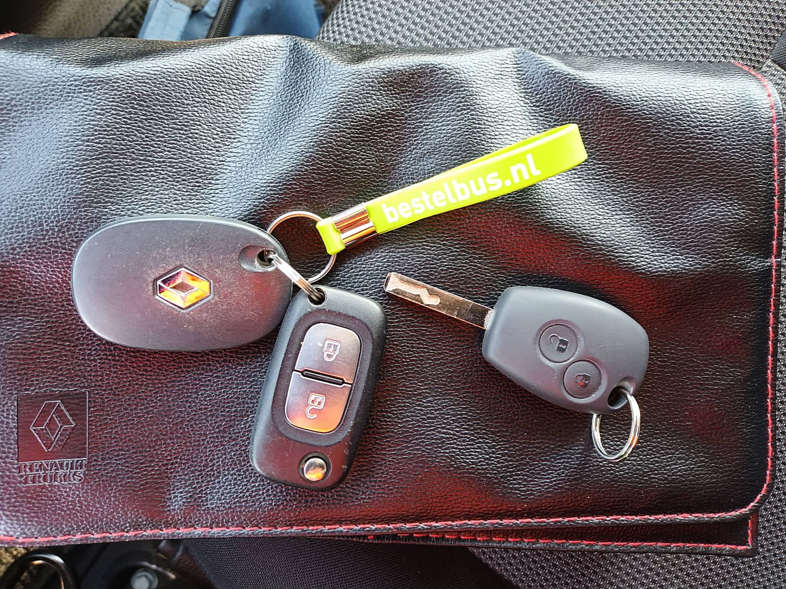 RENAULT MASTER 2.3 - Kleyn Vans