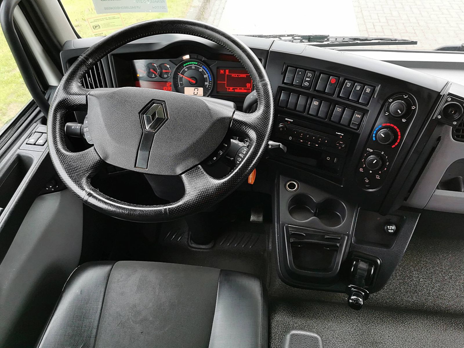 RENAULT D 250 - Kleyn Trucks